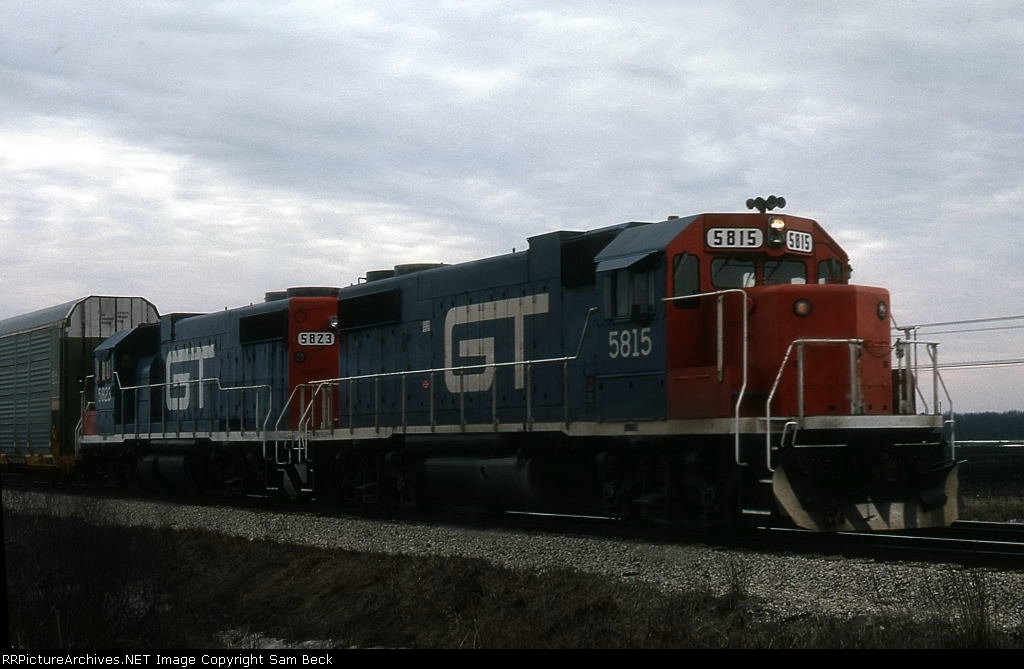 GTW 5815 and 5823